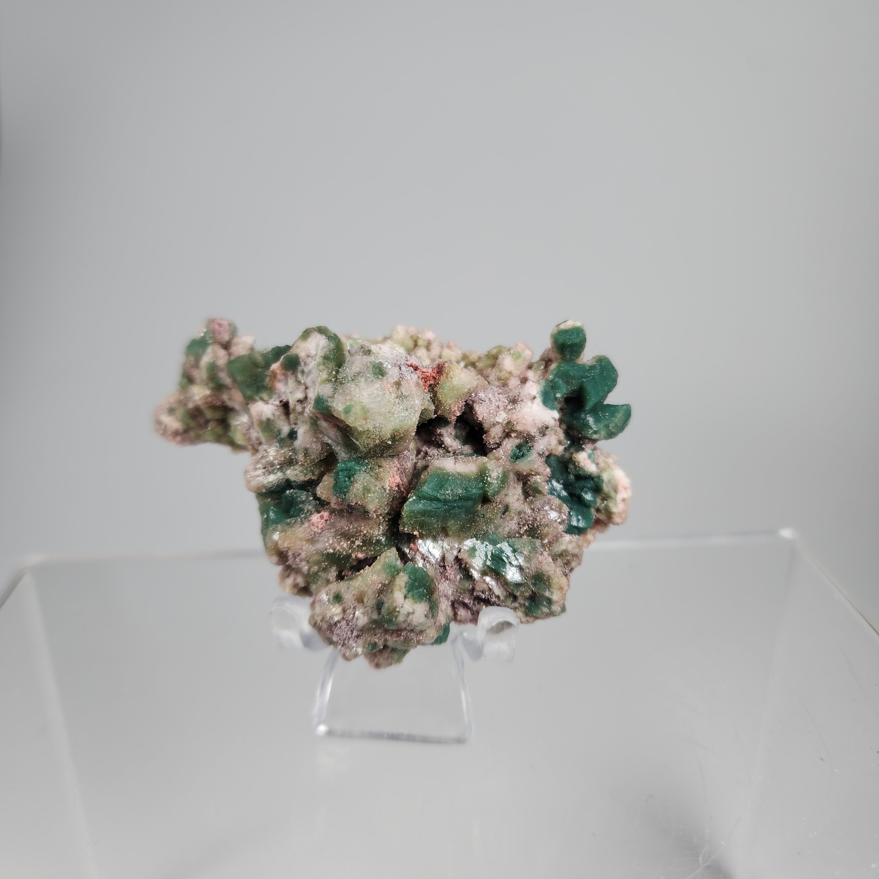 Celadonite and Hematite Included Heulandite from Ahmednagar, Maharasht ...